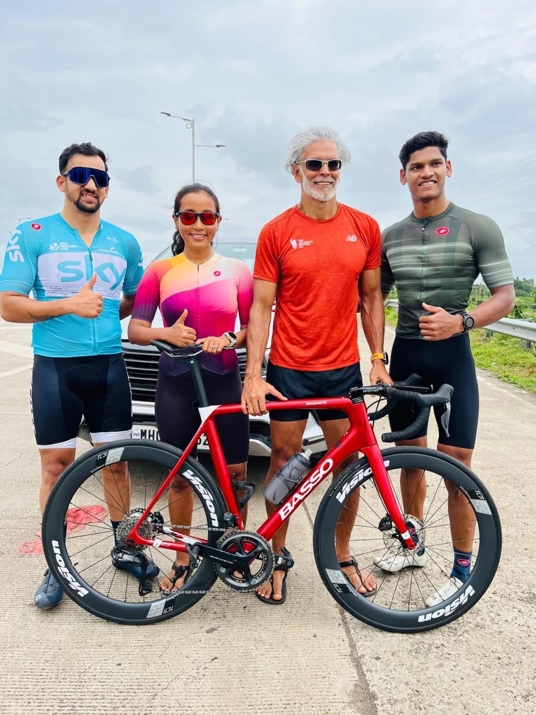 Milind Soman completes the triathlon challenge in Kolhapur with wife ...