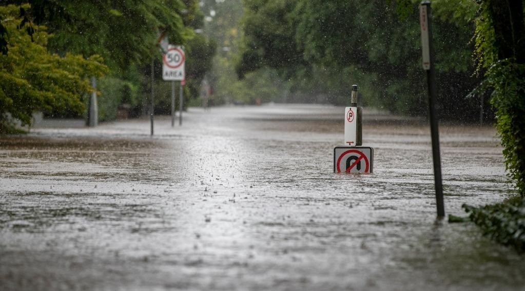 Flooding threat remains in Australia's Queensland despite easing ...