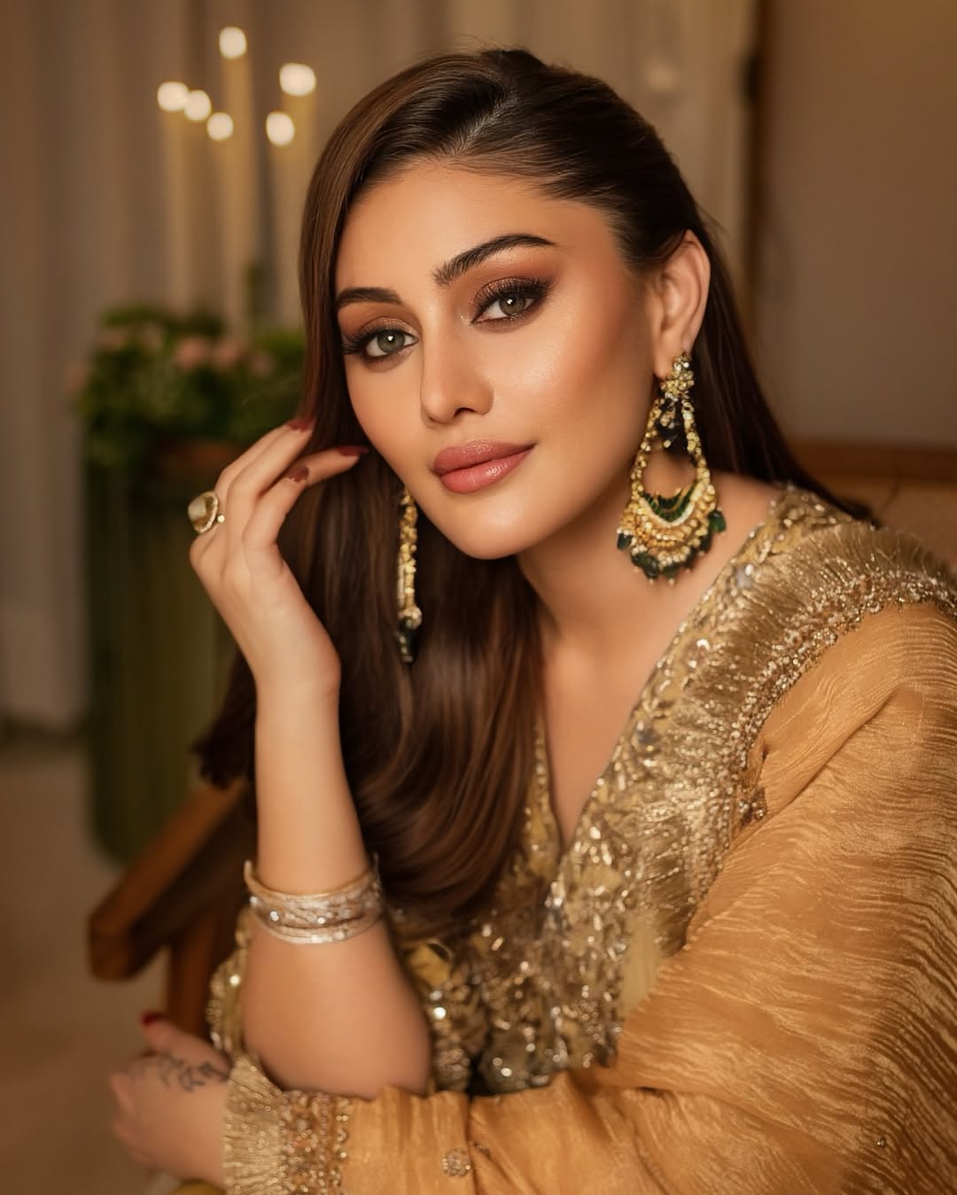 Shefali Jariwala laid to rest at Mumbai’s Oshiwara Crematorium as per ...