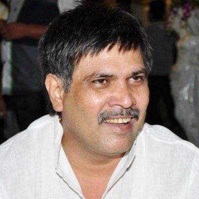 Bihar: Surajbhan Singh meets Pashupati Paras during Chura-Dahi feast ...