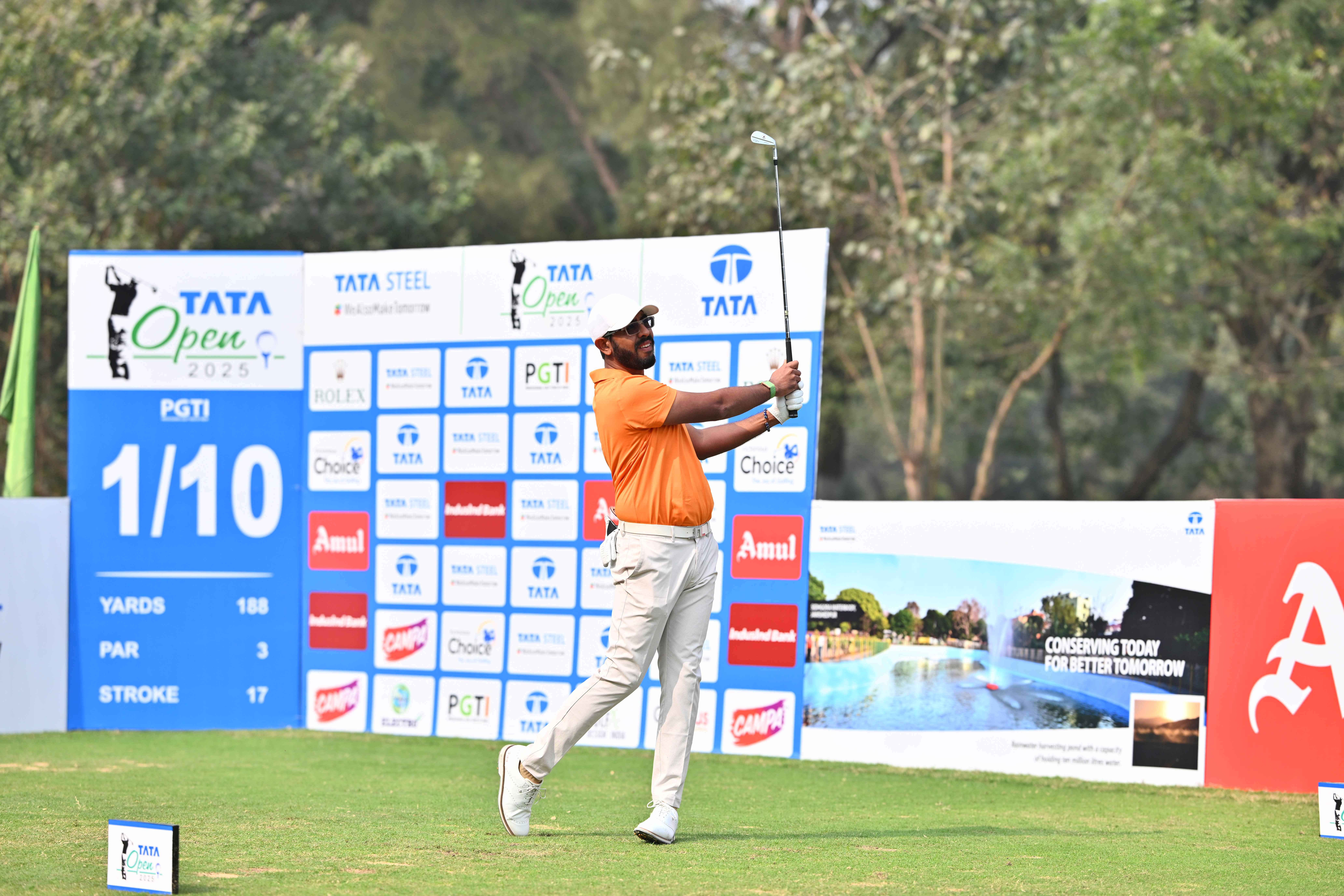 Tata Open 2025: Yuvraj Sandhu moves to the top with a sizzling 64 in ...